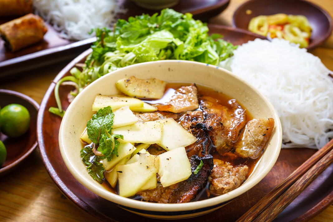 Bun Cha: A Complete Guide to Northern Vietnam's Unique Dish